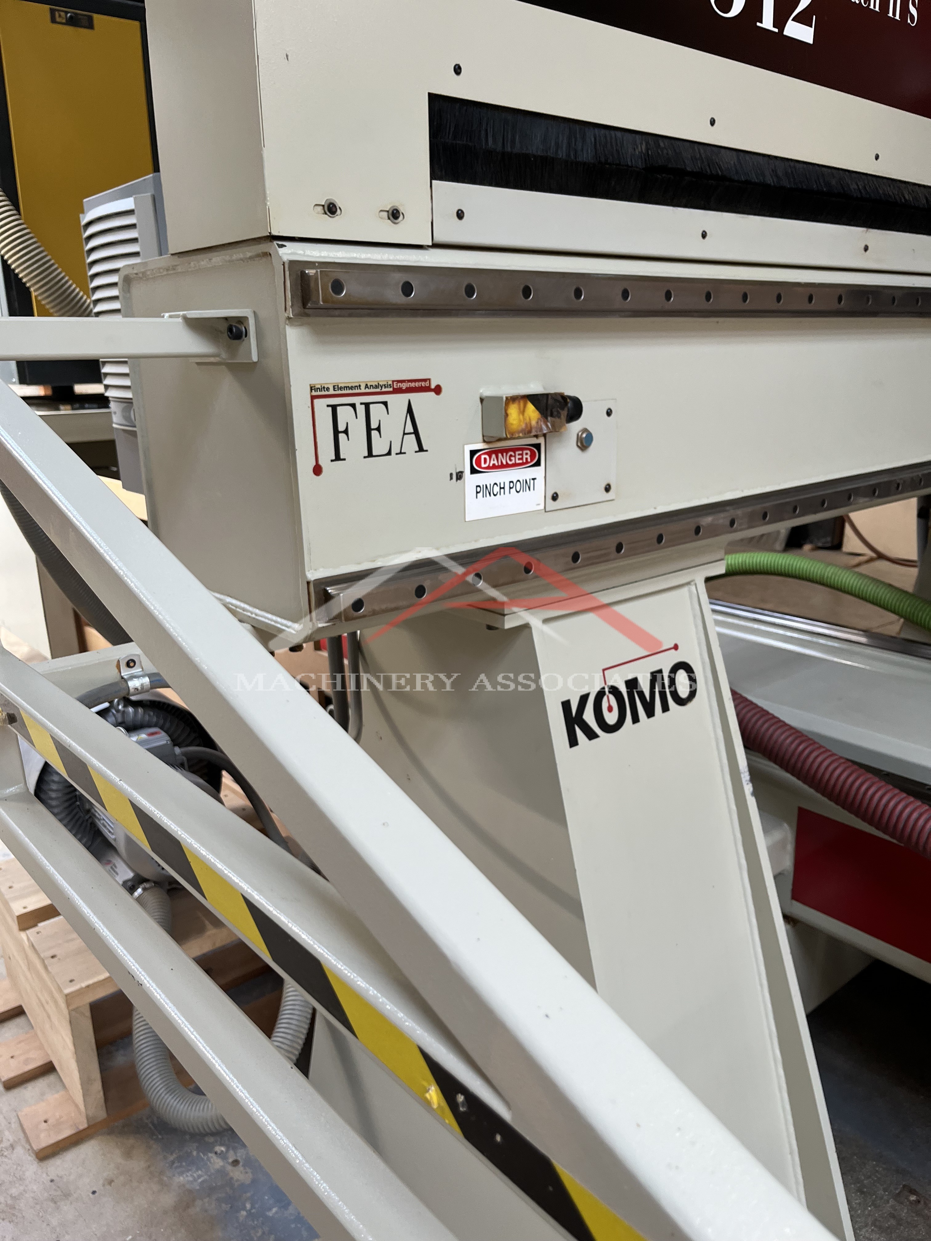2004 Komo VR Mach IIs 512 CNC Router