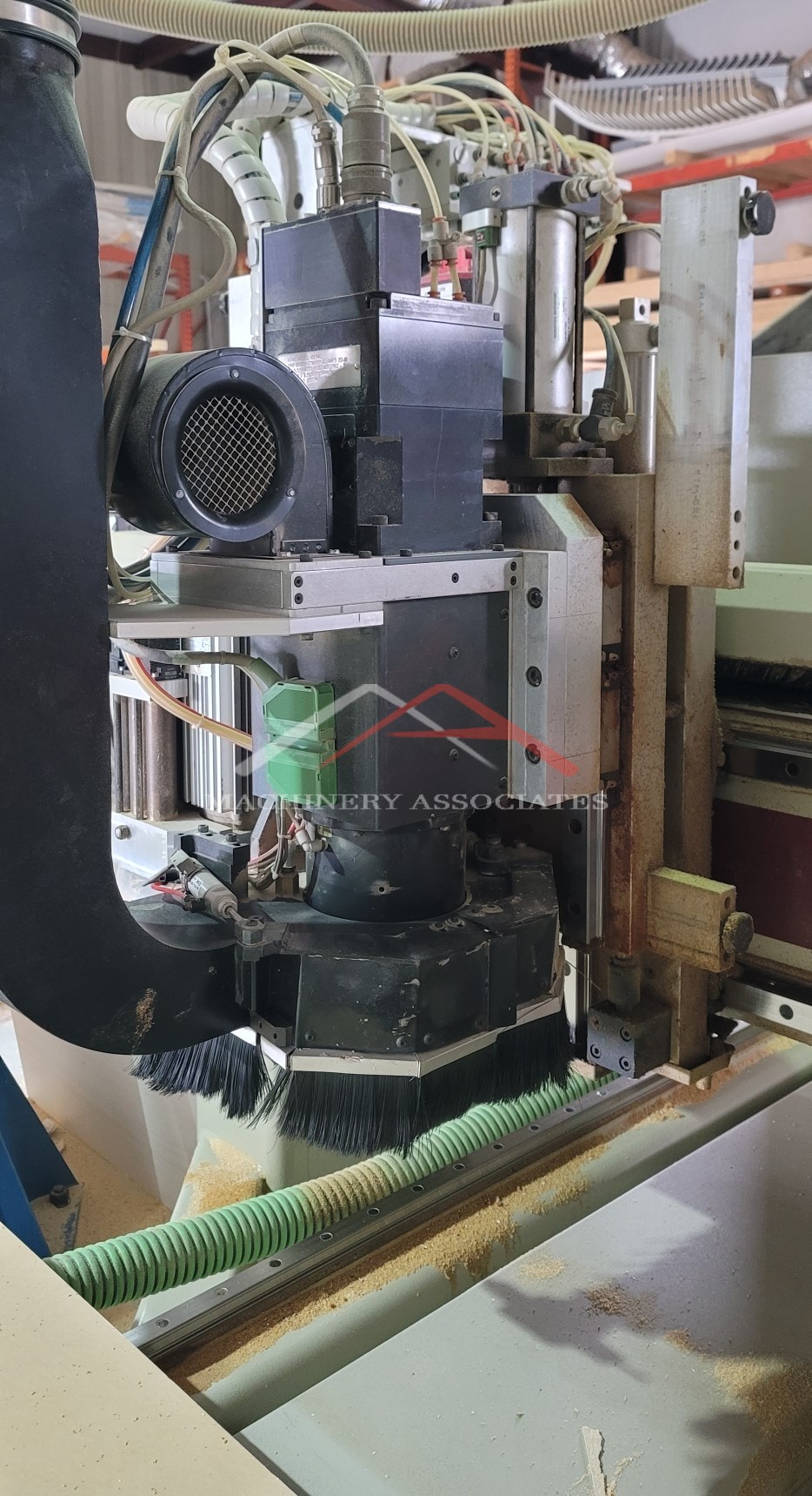 Komo Mach One S 5 by 10 CNC Router Under 4000 Hours