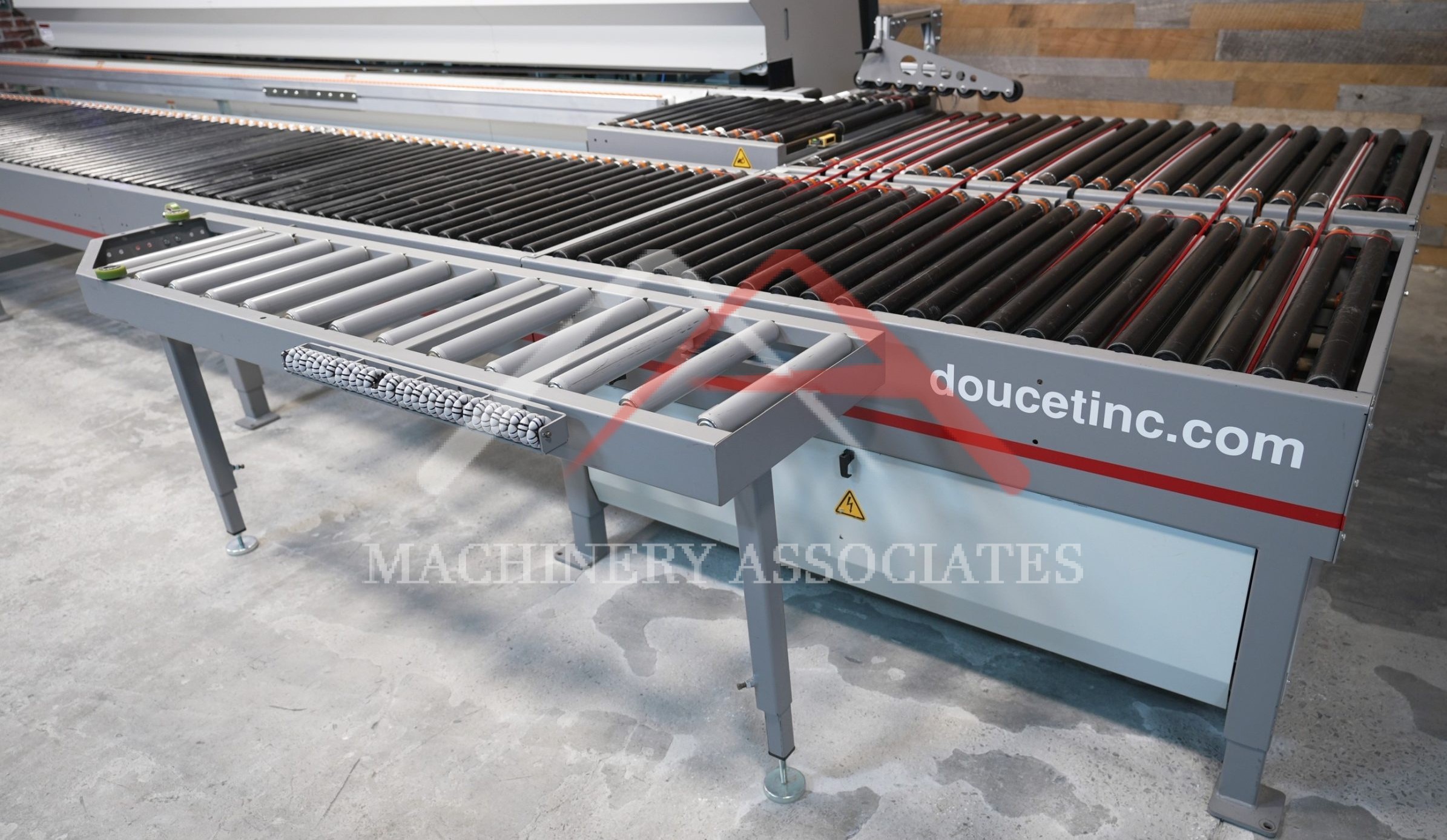 Doucet BT3-36 Return Conveyor