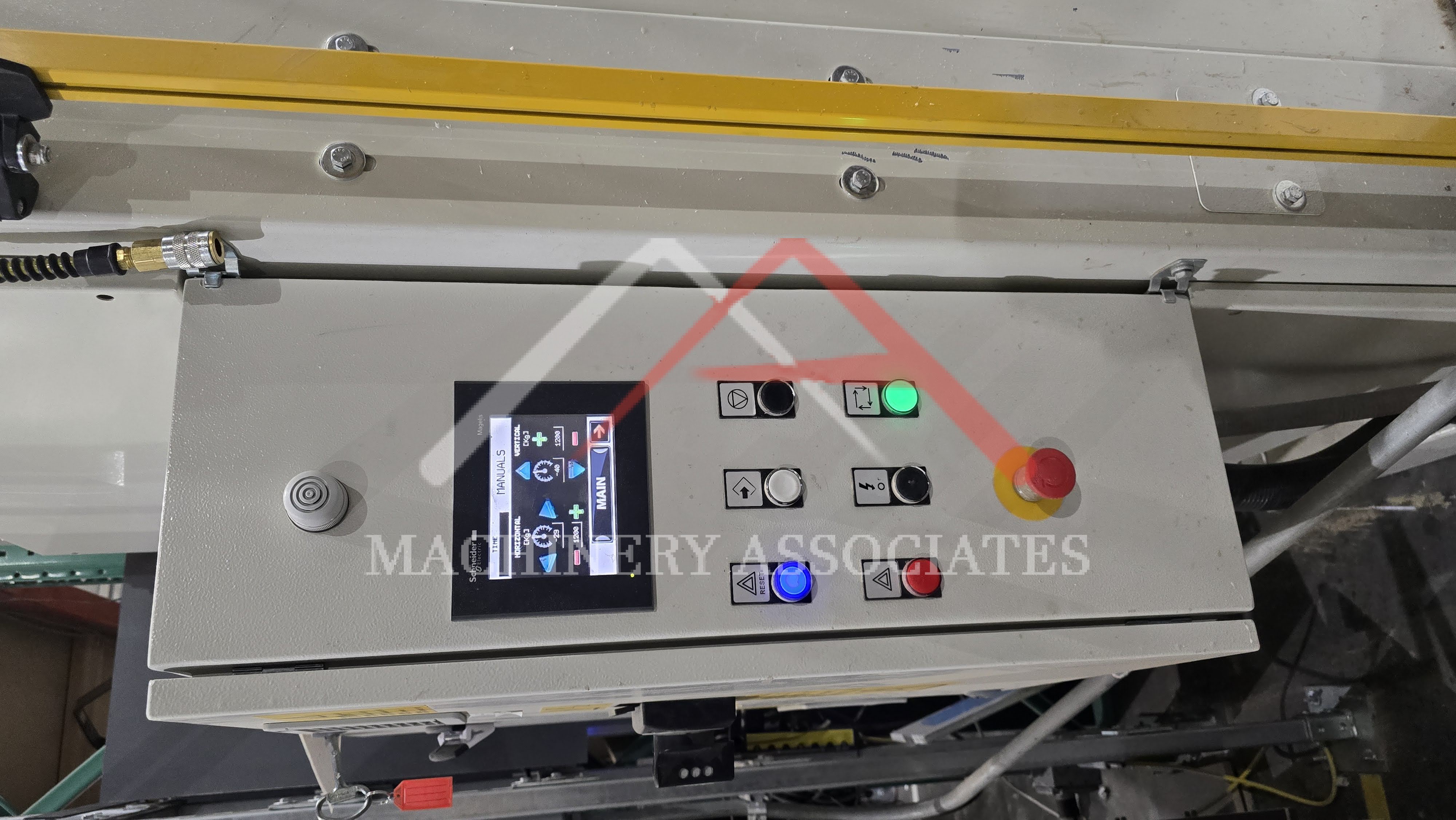 SCM Action FL Case Clamp
