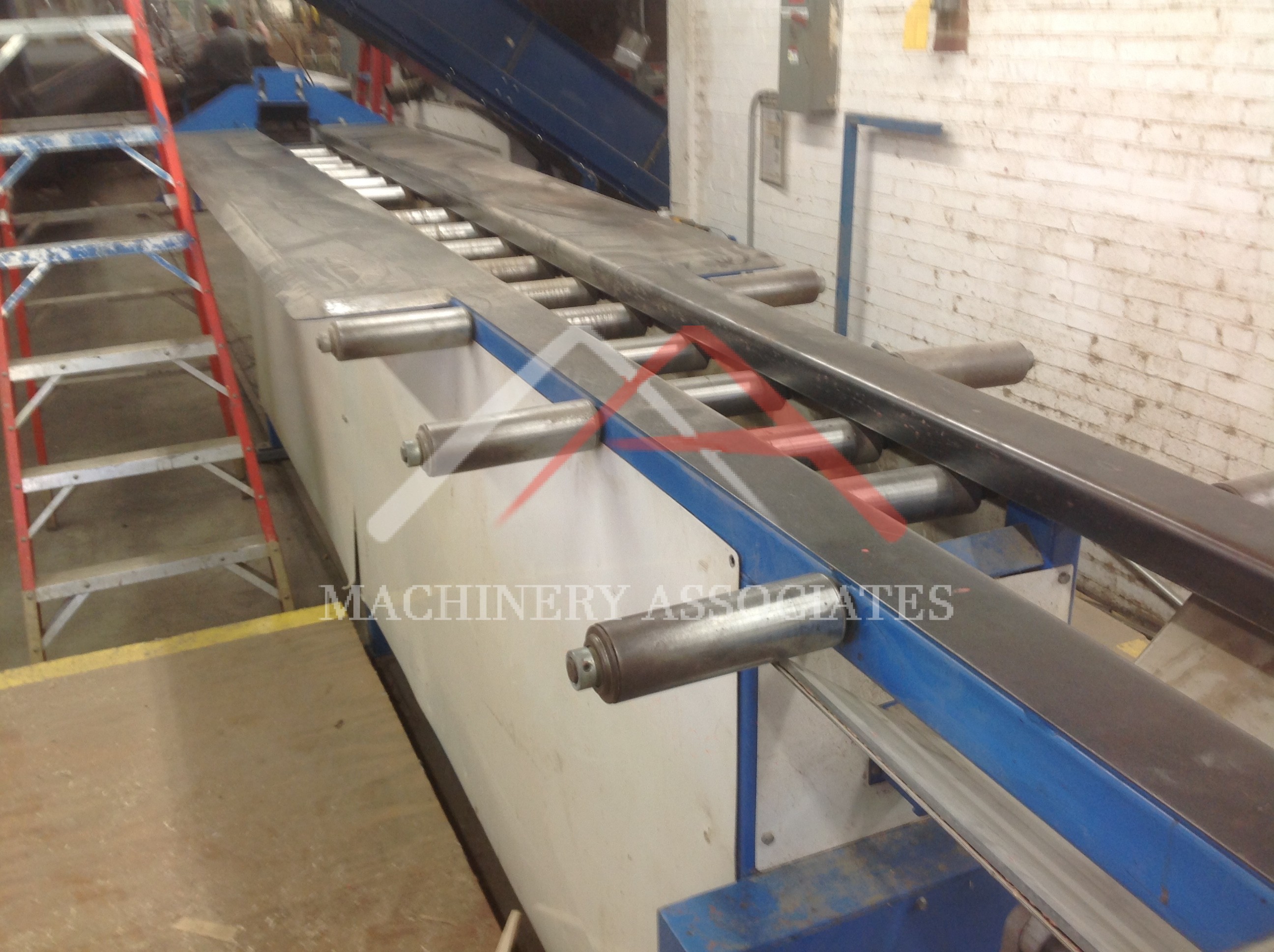Feed Through optimizing chop saw line with sorting