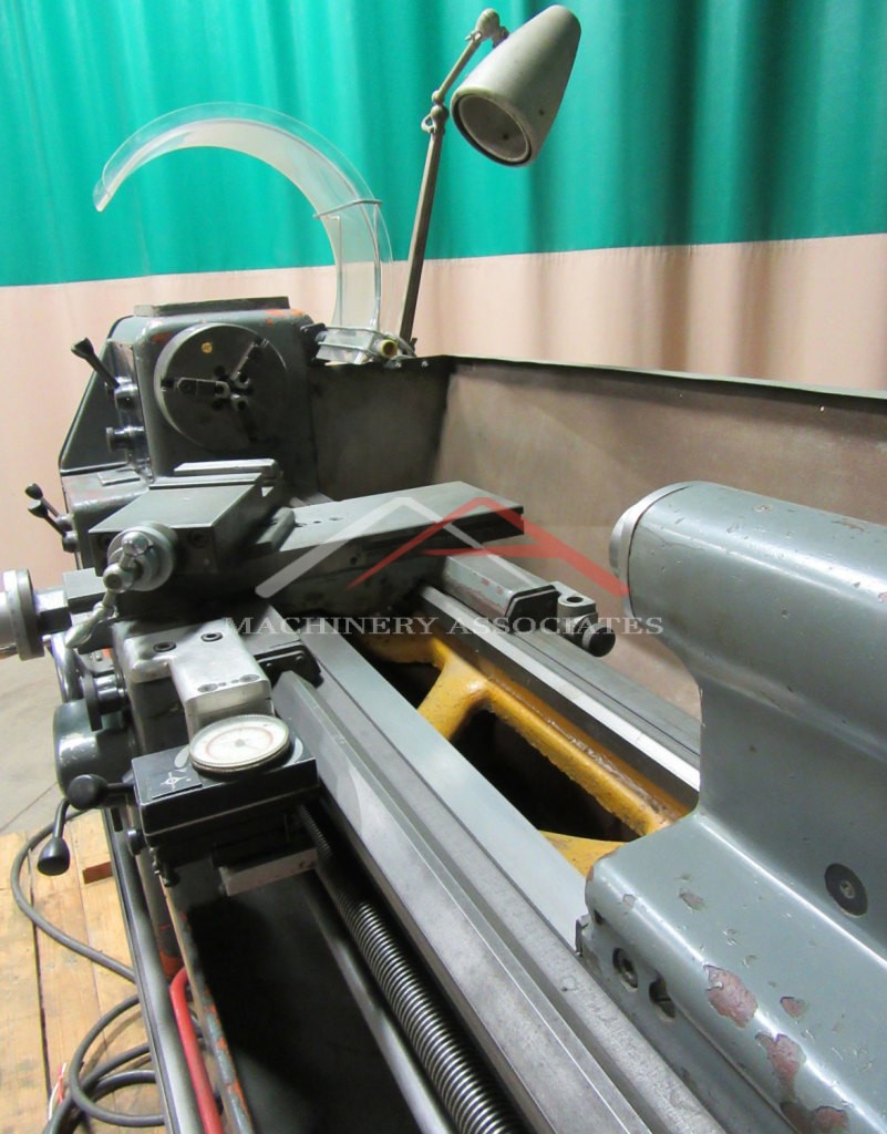 Used Takisawa Engine lathe Model TSL-1000D