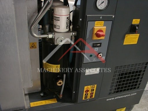 Atlas Copco 7.5 HP RotaryScrew Compressor w/Integrated Air Dryer 357 hrs!