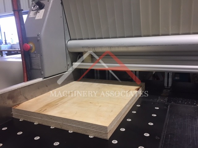 Very clean Selco EB-100 front load panel saw