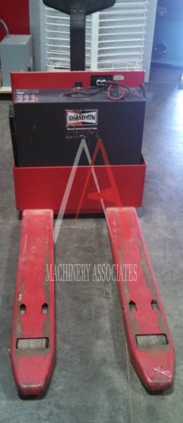 RAYMOND ELECTRIC PALLET JACK