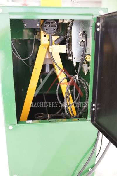 CASTLE TSM 21 POCKET SCREW MACHINE