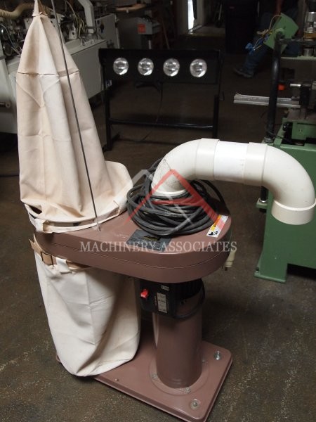 1995 Lobo Machinery DC-1190 1HP Dust Collector