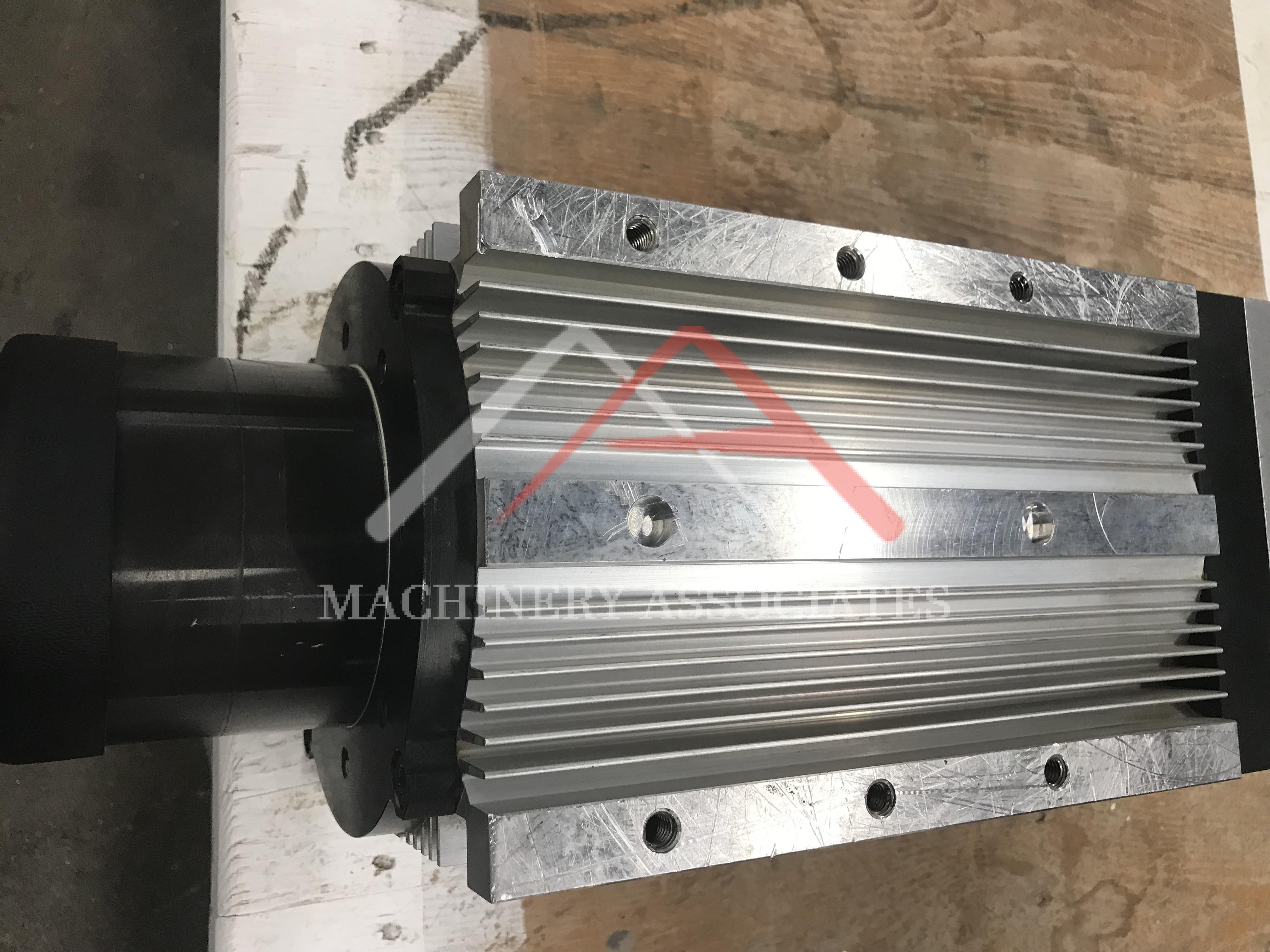 OMLAT ROUTER SPINDLE