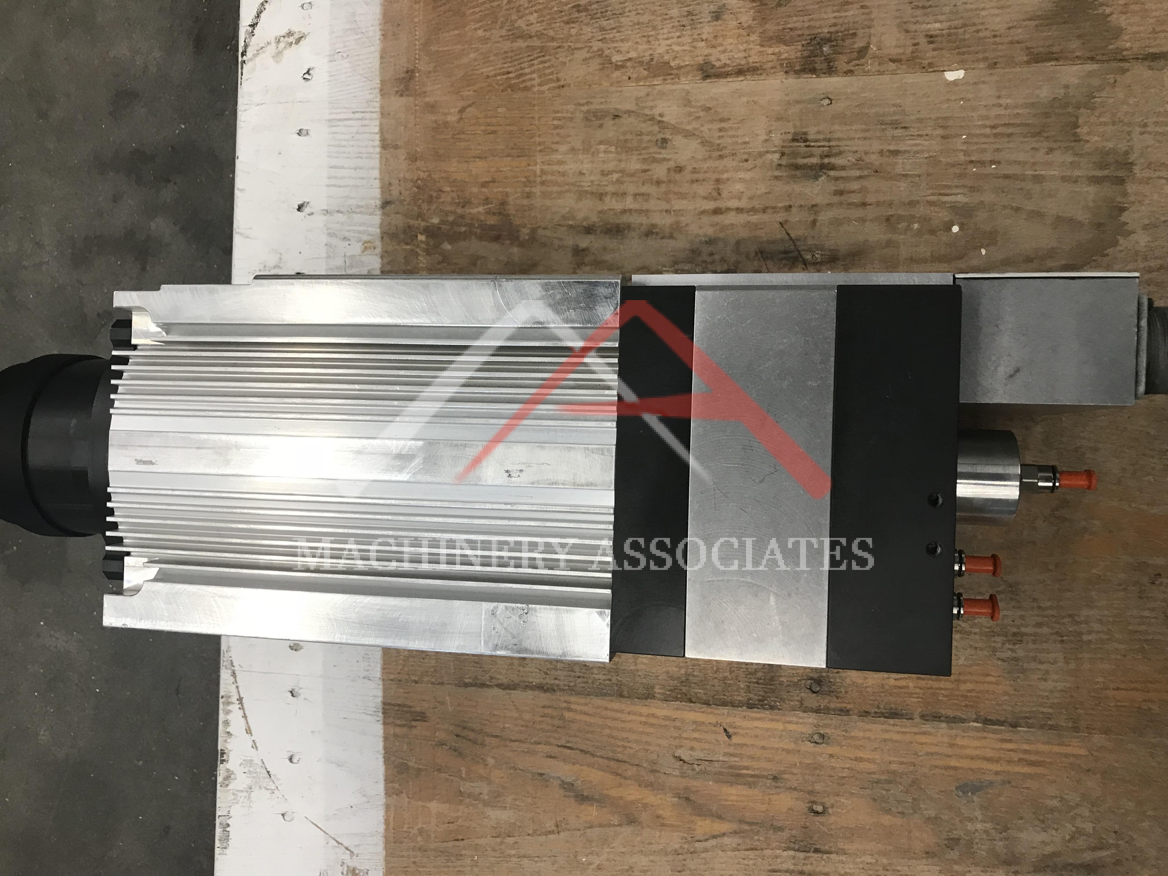 OMLAT ROUTER SPINDLE