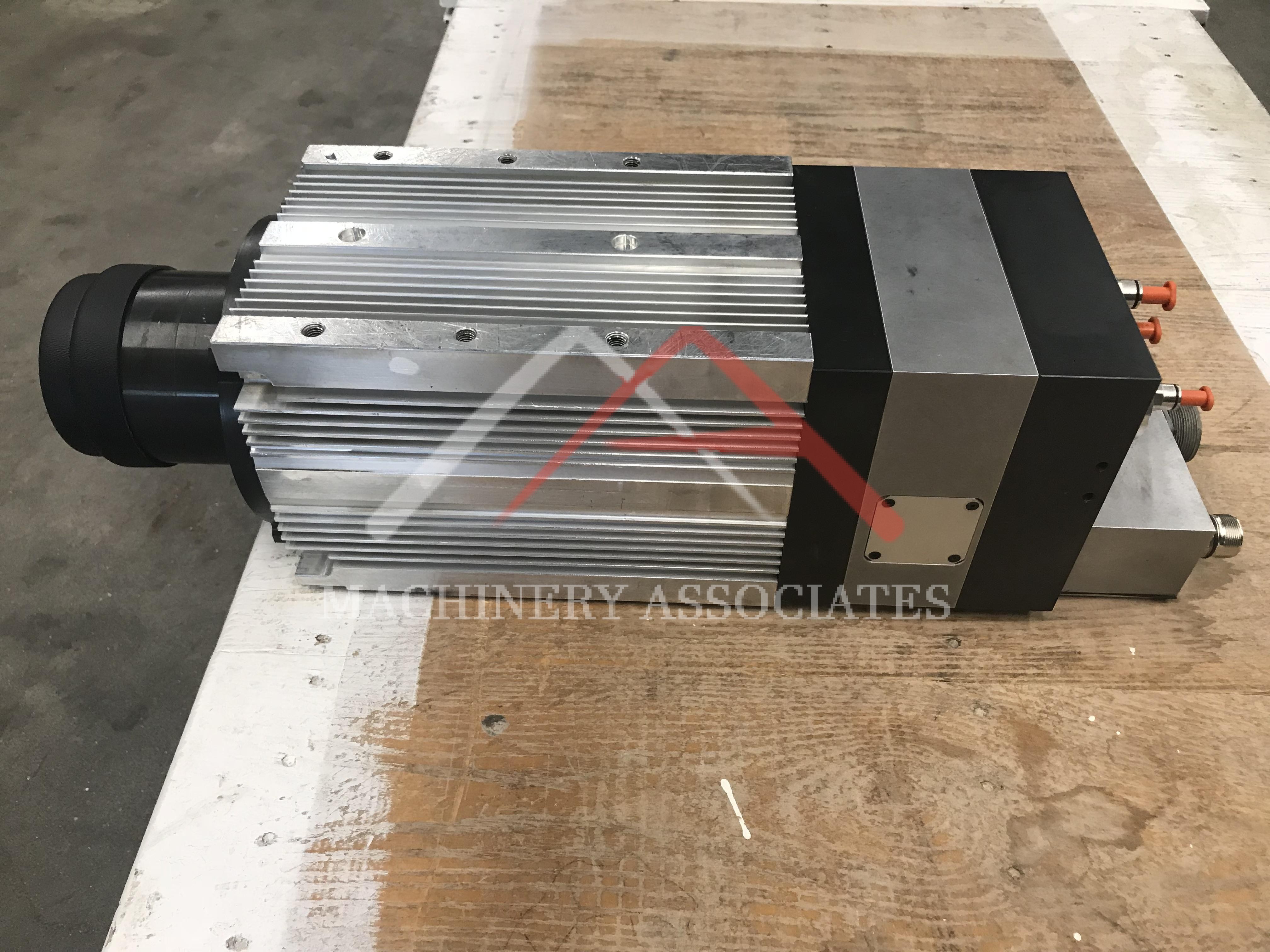 OMLAT ROUTER SPINDLE