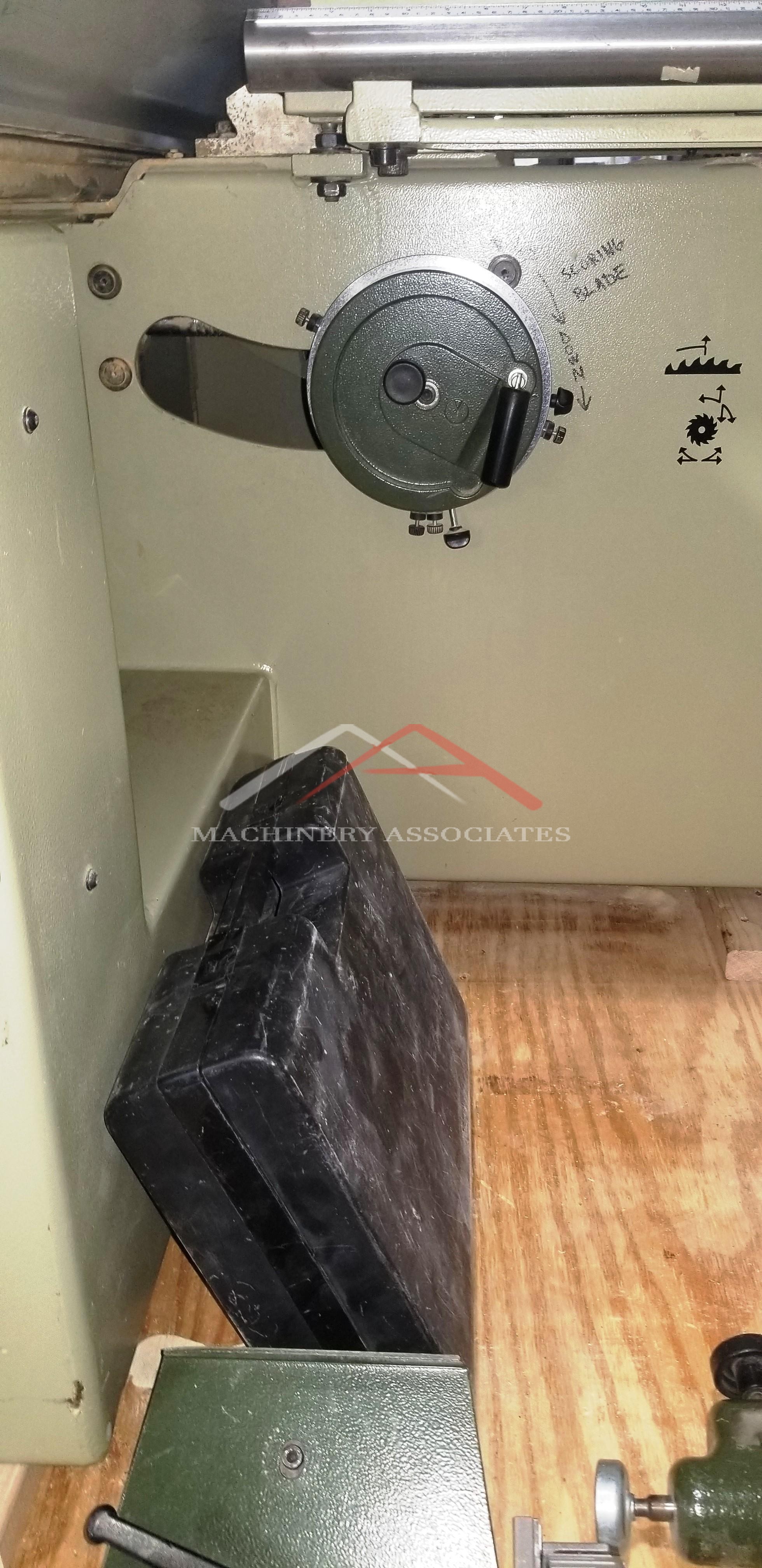 SCMI Model SI 16 WA Sliding Table Saw