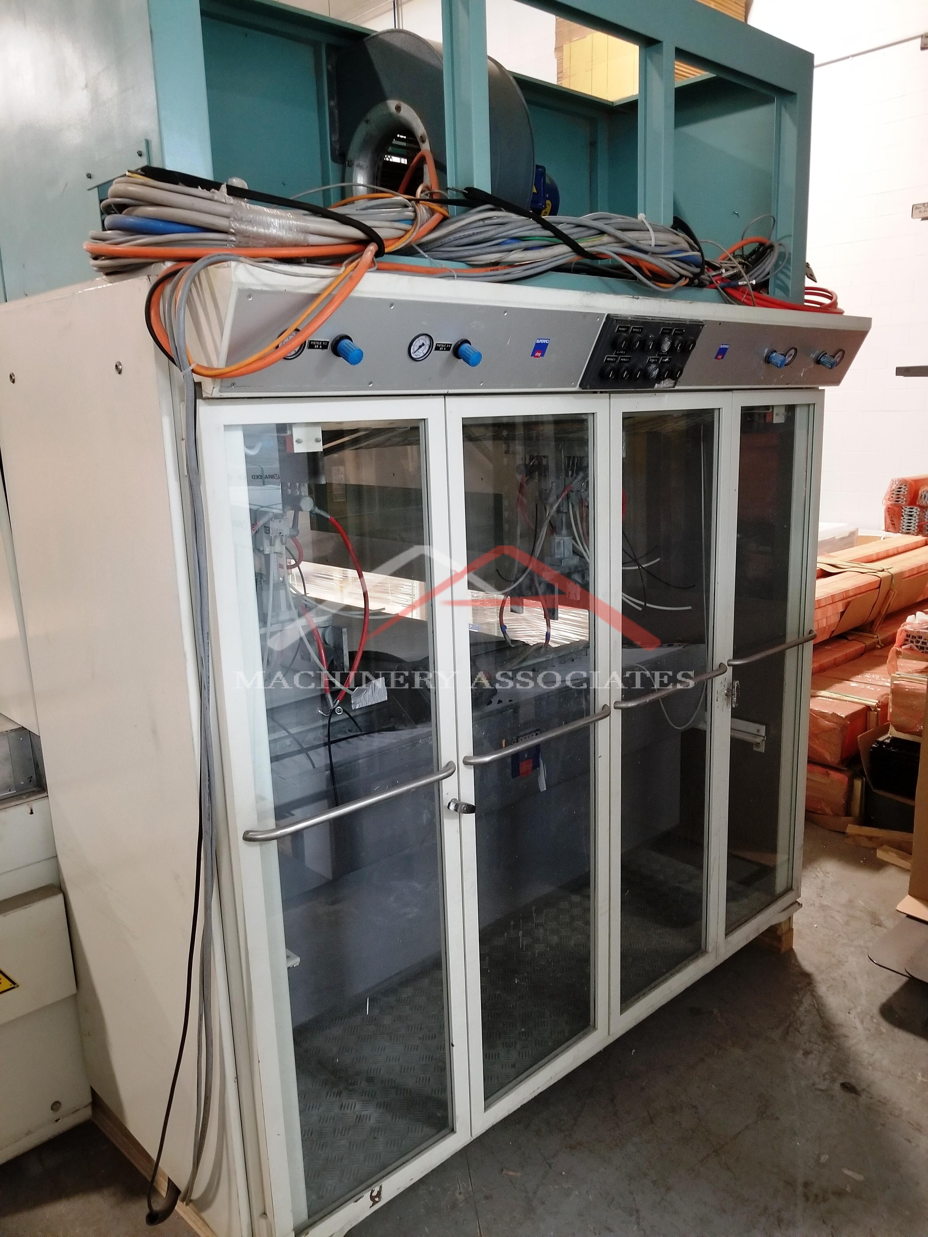 Superfici Twin Spray Automatic through feed spraying machine