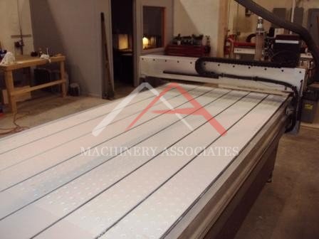 Used Gerber Sabre 408 CNC Router, 4x8 Table, 7HP Spindle, New in 2006