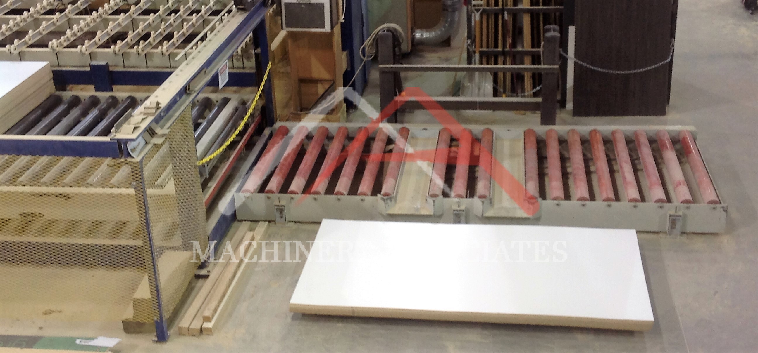 12' powered conveyor for rear load panel saw