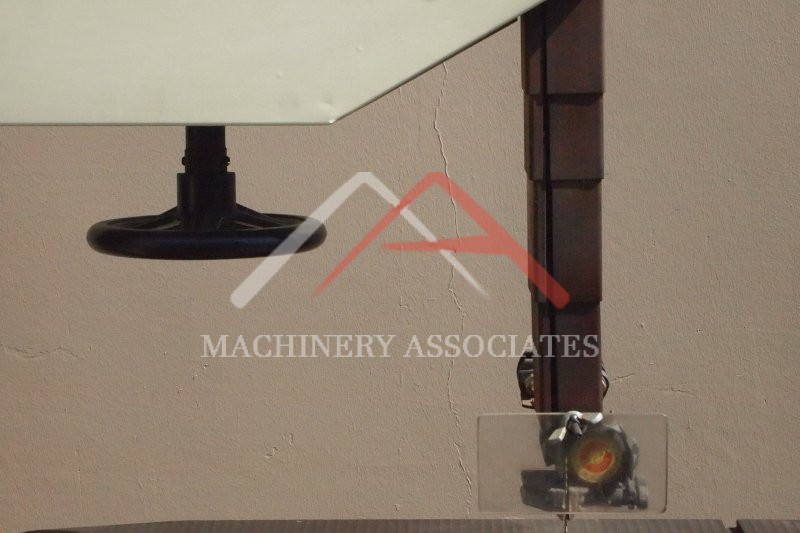 SCMi Model SC600 Band Saw