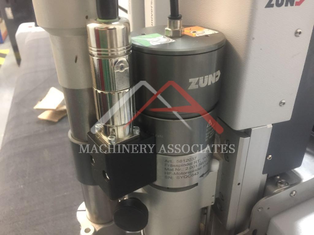 ZUND G3 3200 DIGITAL CUTTING TABLE