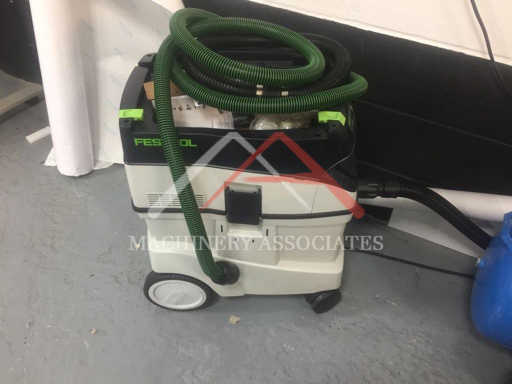 ZUND G3 3200 DIGITAL CUTTING TABLE