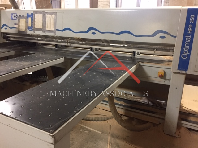 Holzma HPP250 CNC panel saw