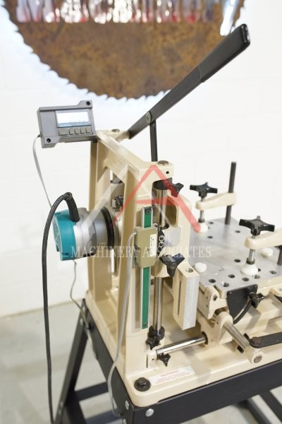 JDS MULTI-ROUTER W/TEMPLATES & ACCESSORIES