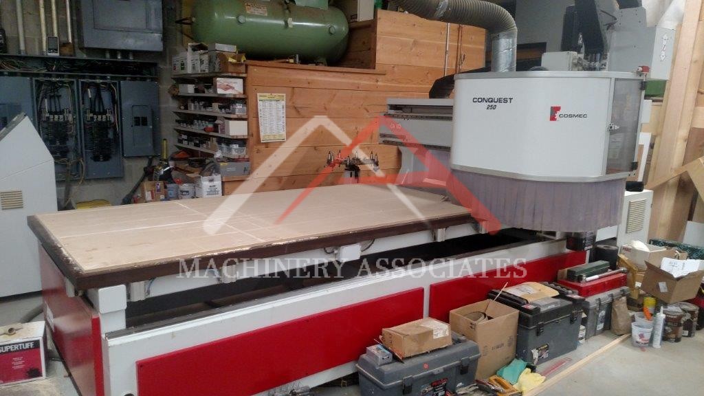 Holzher/Cosmec Conquest 250 4x8 CNC Router - Osai Control (Super low hours)