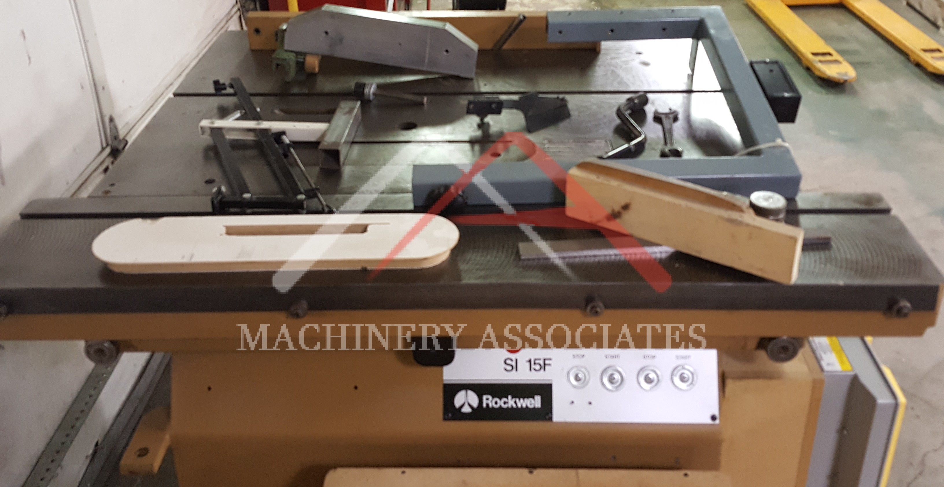 Rockwell SCMI SI 15F Sliding Table Saw, 59 Inch Slide Cap.